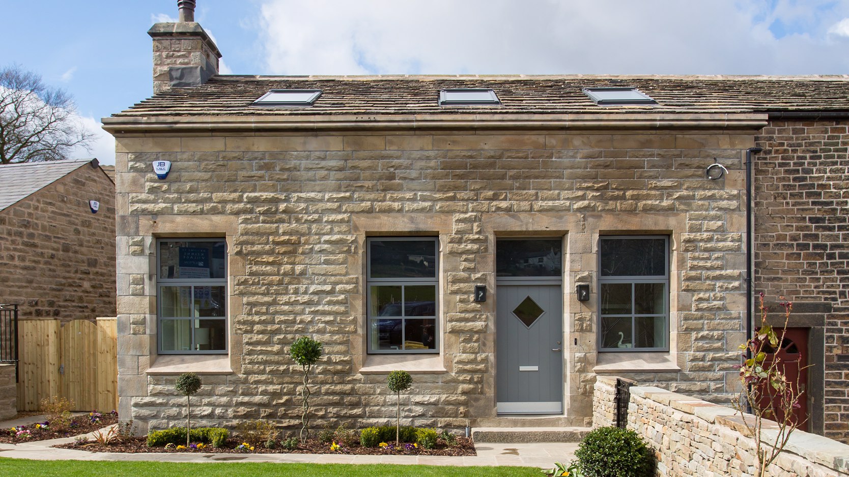 VELFAC Front Doors - Corsham Building Plastics
